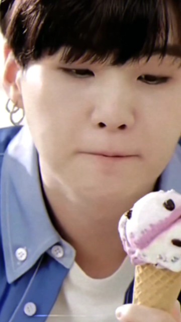 baby Suga😅😍 #suga #bts #army - YouTube