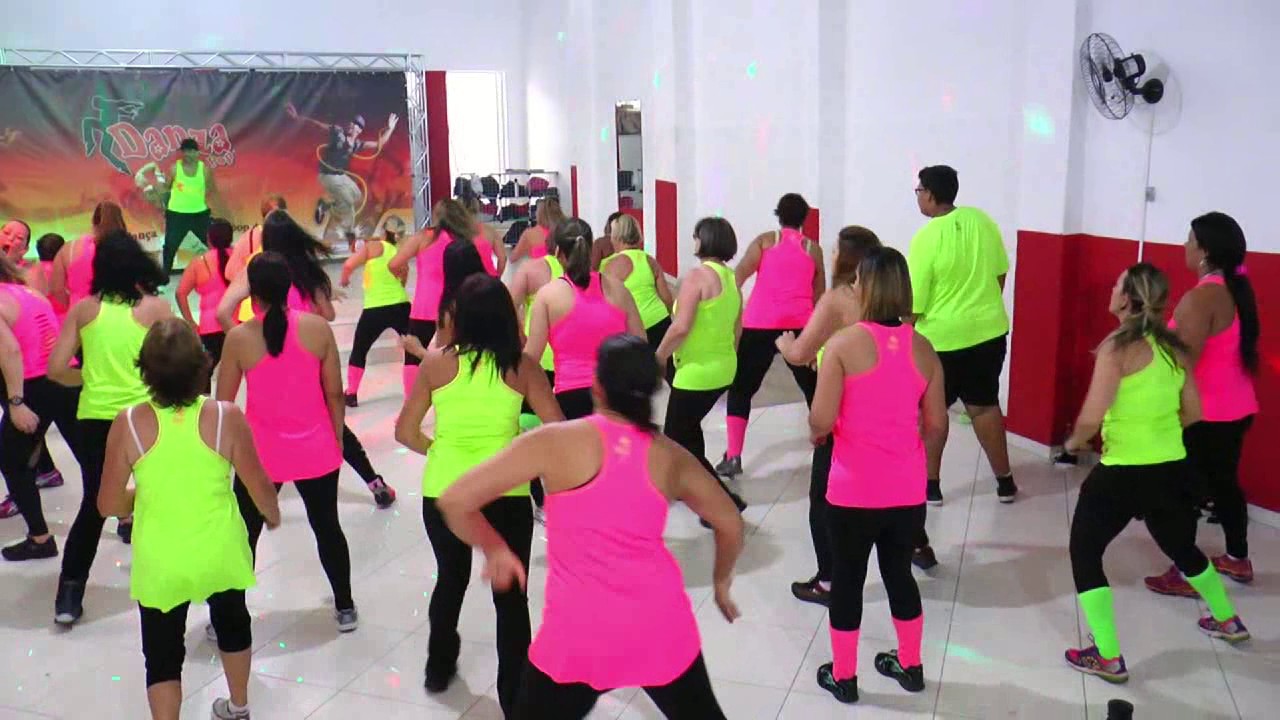 Danza Pop - Cosculluela Cuidau Au Au - YouTube