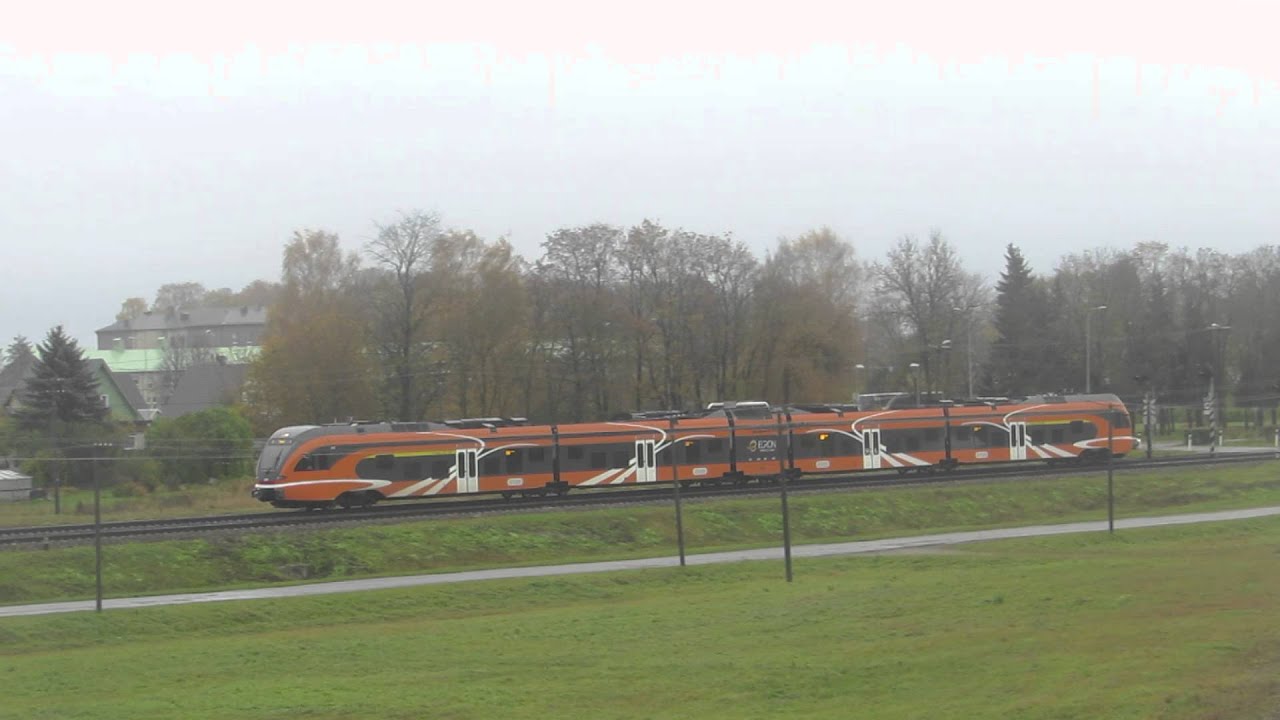 Stadler Flirt DMU 2422? at Tamsalu - YouTube