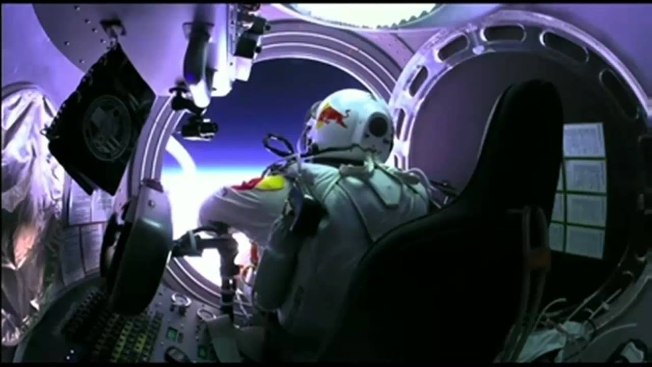 Felix Baumgartner free jump from space (Red Bull Stratos) - YouTube