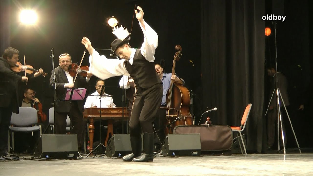 Mosóczi István Levente - Nagyecsedi magyar verbunk - YouTube