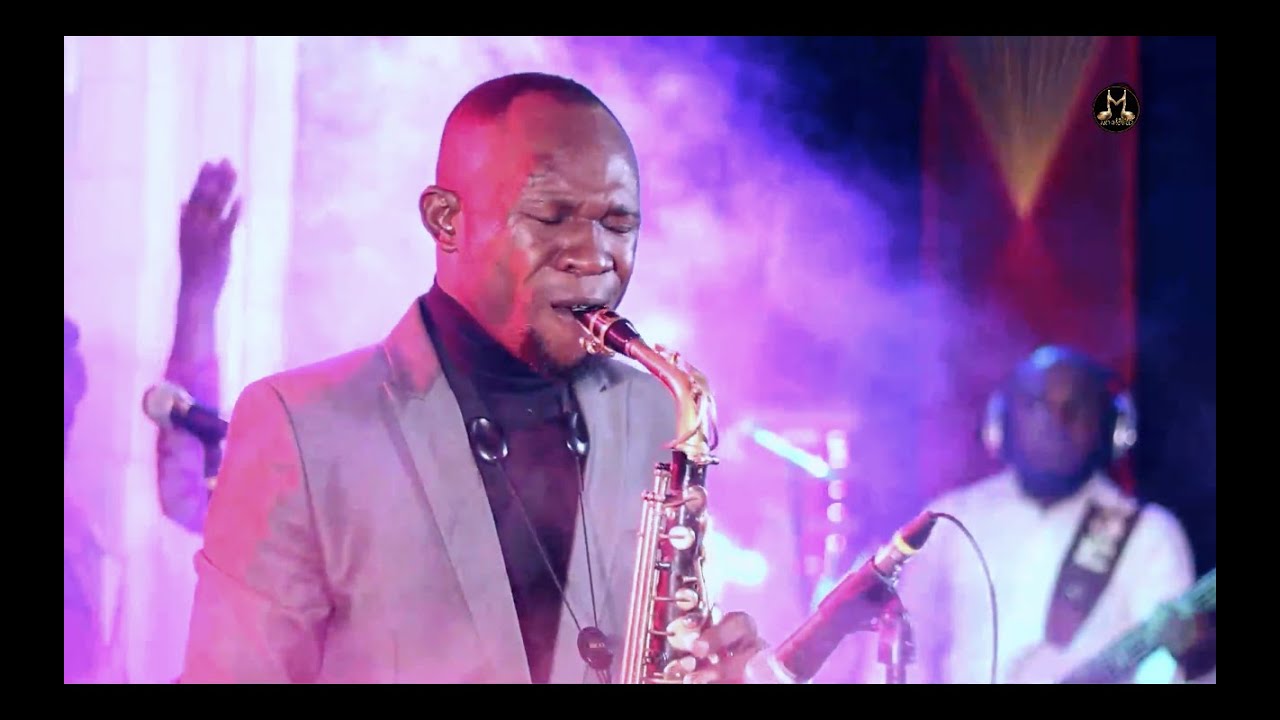 Jadsax sensational Live Worship Medley @ Mosax Newworld Empire Studio ...