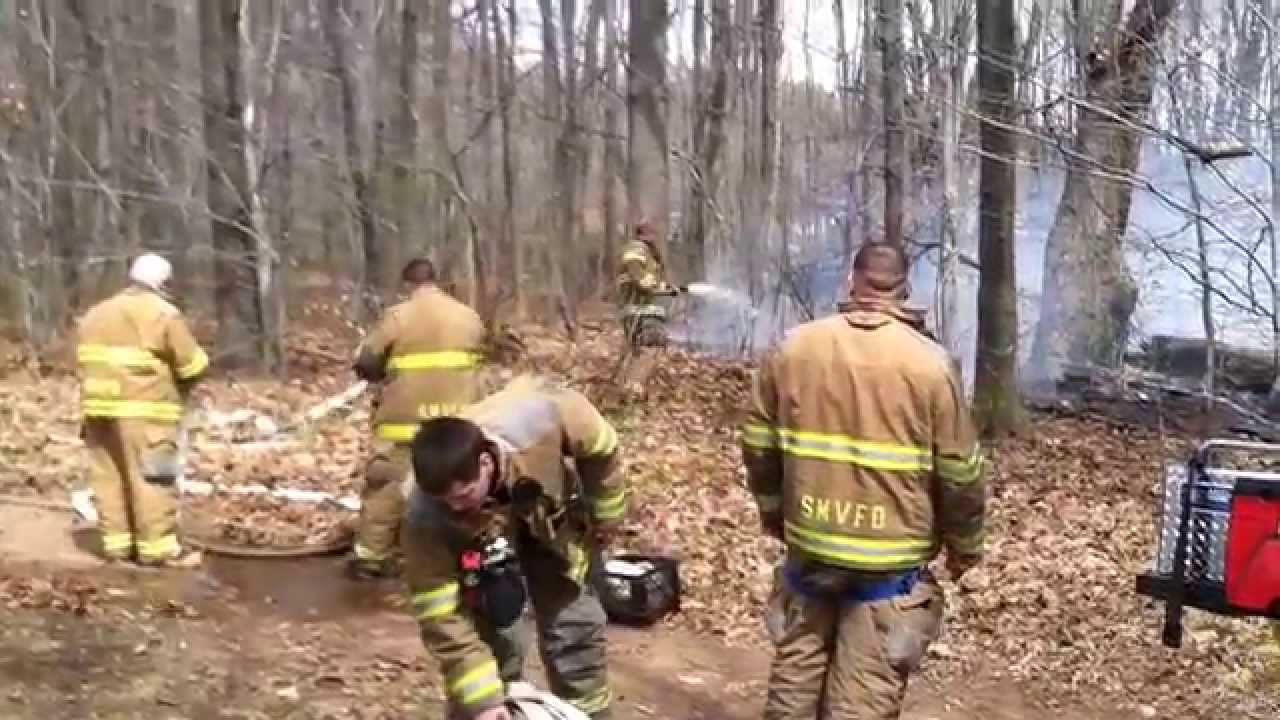 Firefighters Battle Brush Fire Near Hanover Pond In Meriden Youtube