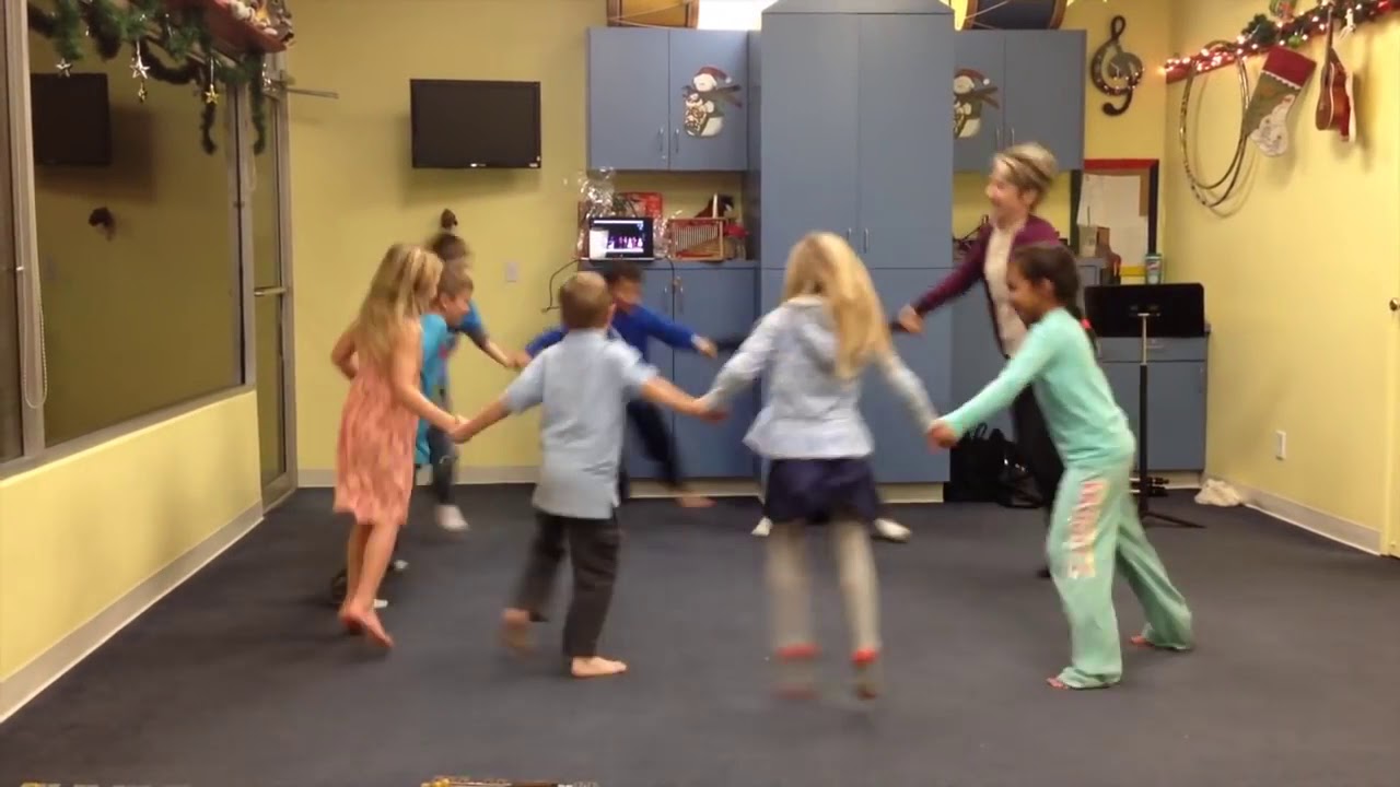 Jingle Bells Dance with Lynn Kleiner and Students - YouTube