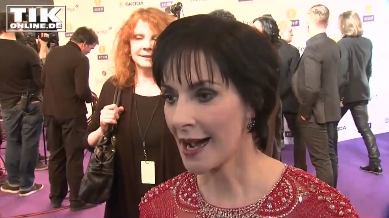 Enya Interview on ECHO 2016 Germany - YouTube
