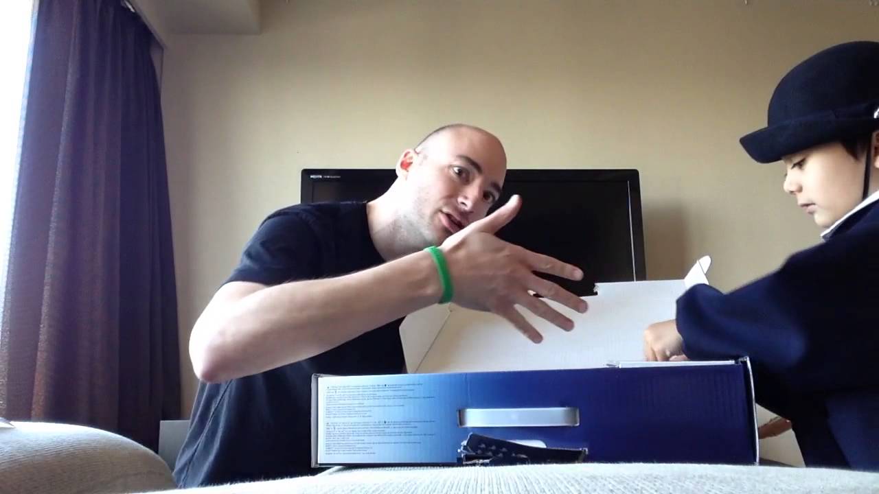 CheapyD & Tai PlayStation 4 (PS4) Unboxing Video - YouTube