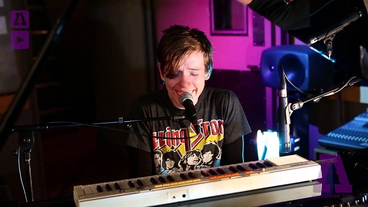 Danny Malone - I'm An Artist - Audiotree Live - YouTube