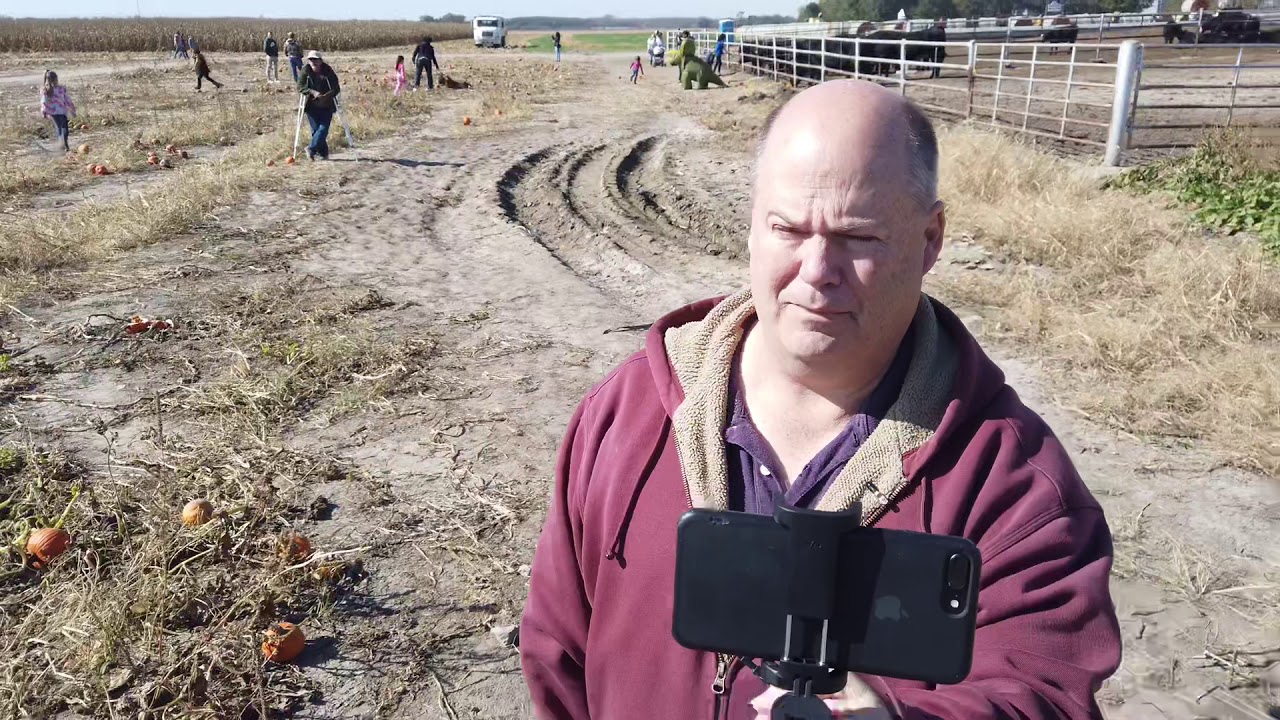 20191027 SVO Schaake Pumpkin Patch, Lawrence Kansas - YouTube