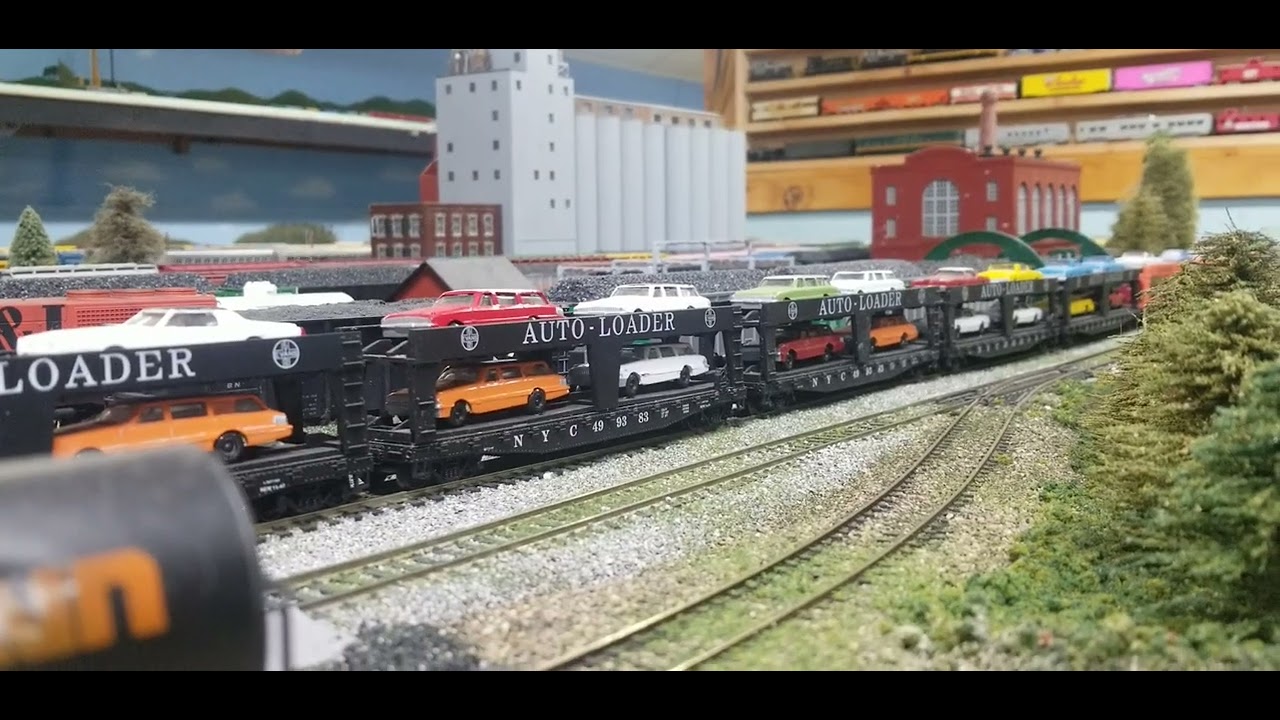 HO scale Amtrak Siemens ALC-42 Charger - YouTube