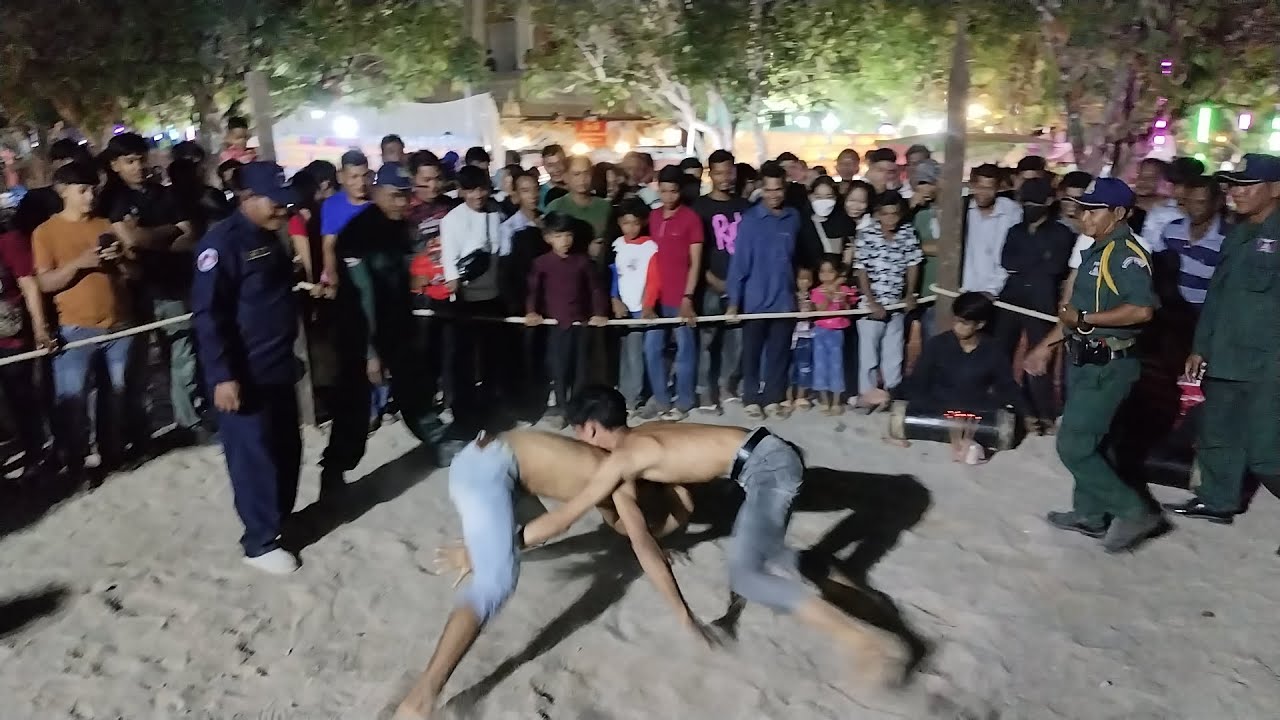 Ok Ambok Ceremony and Worship of the Moon at Wat Chas, O Village ...