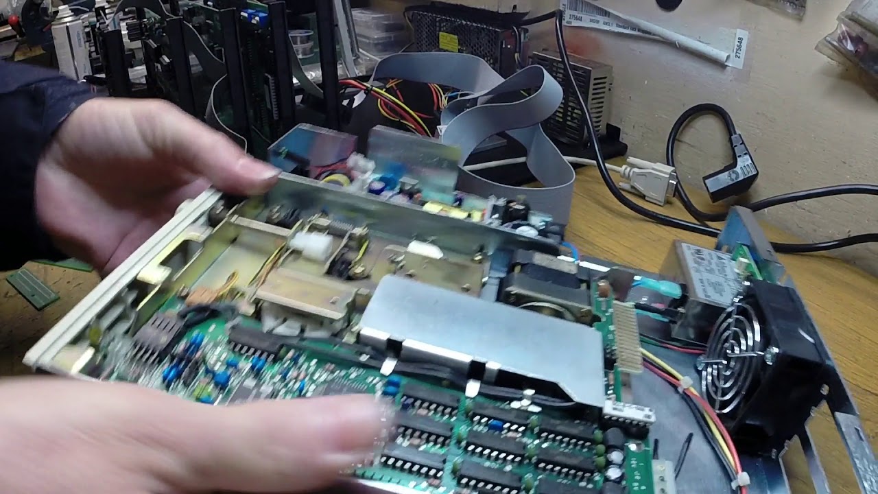 Altair 8800 Build Project Part 10 - Floppy Drive + Boot Disk - YouTube