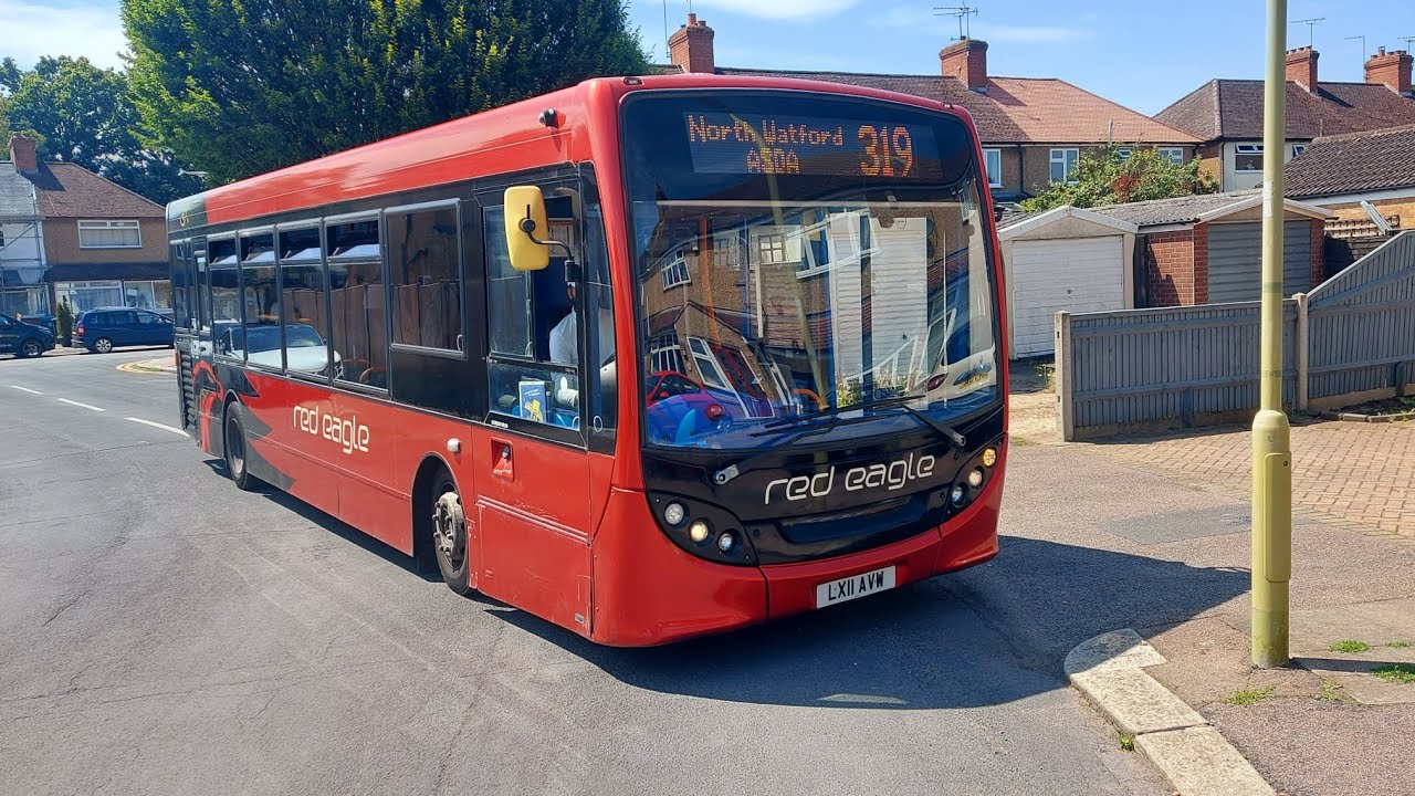 Red Eagle/Enviro 200/€5 (LX11 AVW) - YouTube