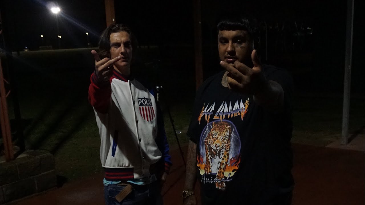 HME 40 - Bustin ( Live Mic Performance ) - YouTube