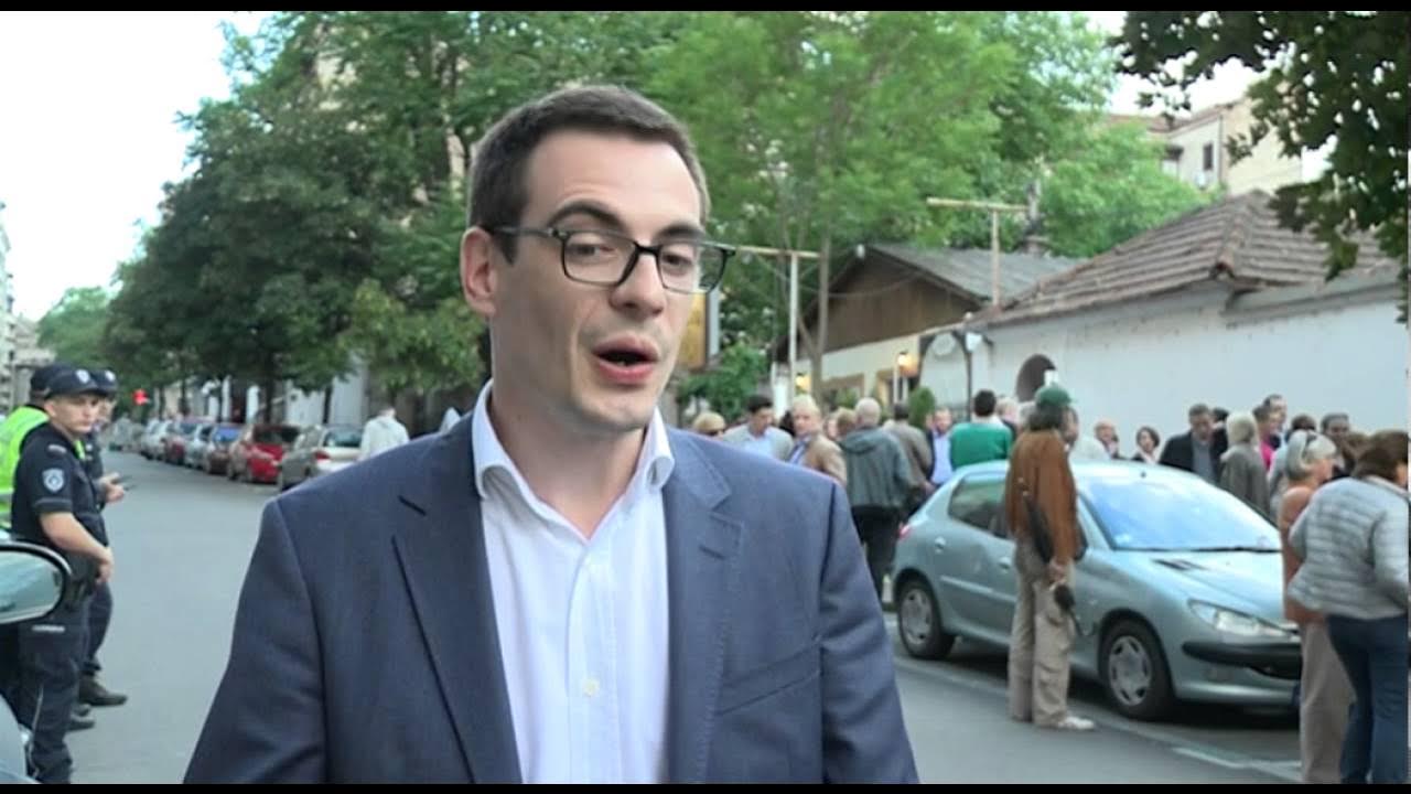 Marko Bastac predsednik opstine Stari grad, o resavanju problema stanara Cetinjske ulice - YouTube