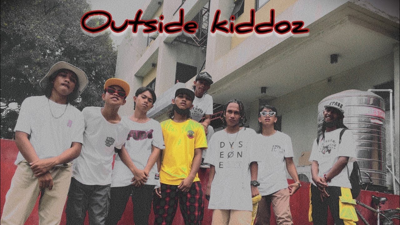 Lukapa - Outside kiddoz (Official Music Video) - YouTube