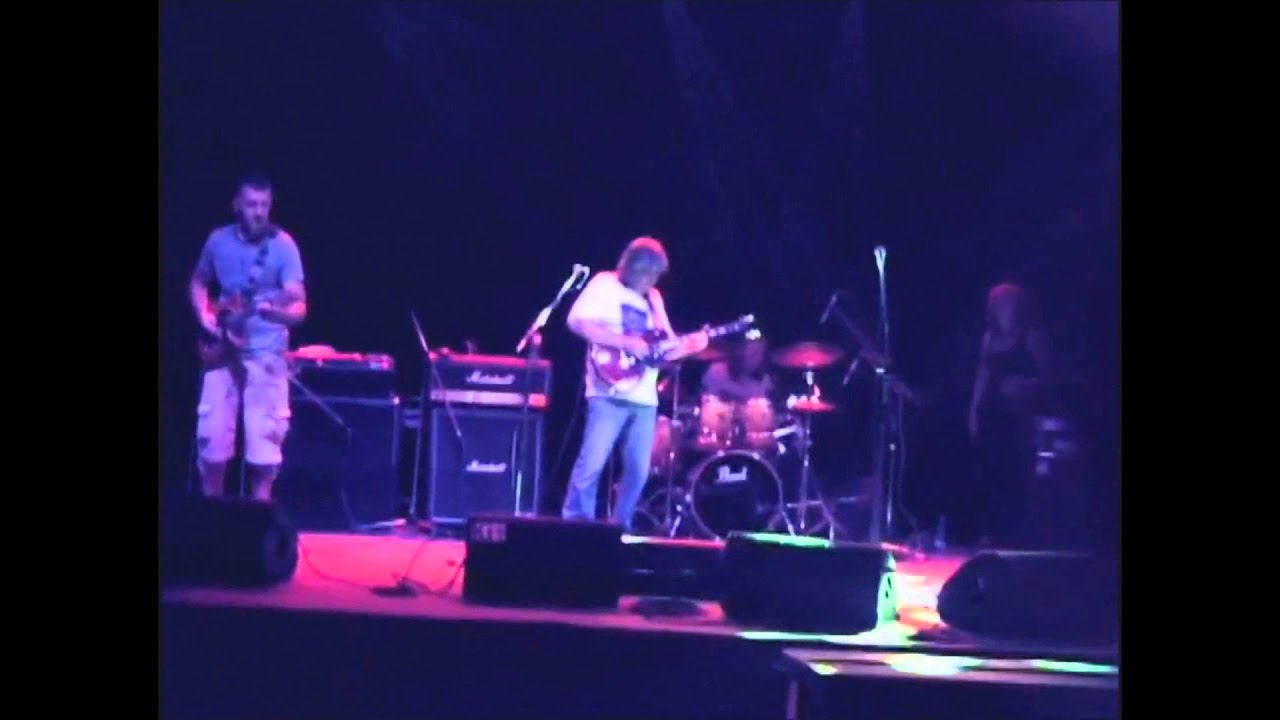 Hey Joe Band - I am a king bee ( Frank Marino cover ) - YouTube
