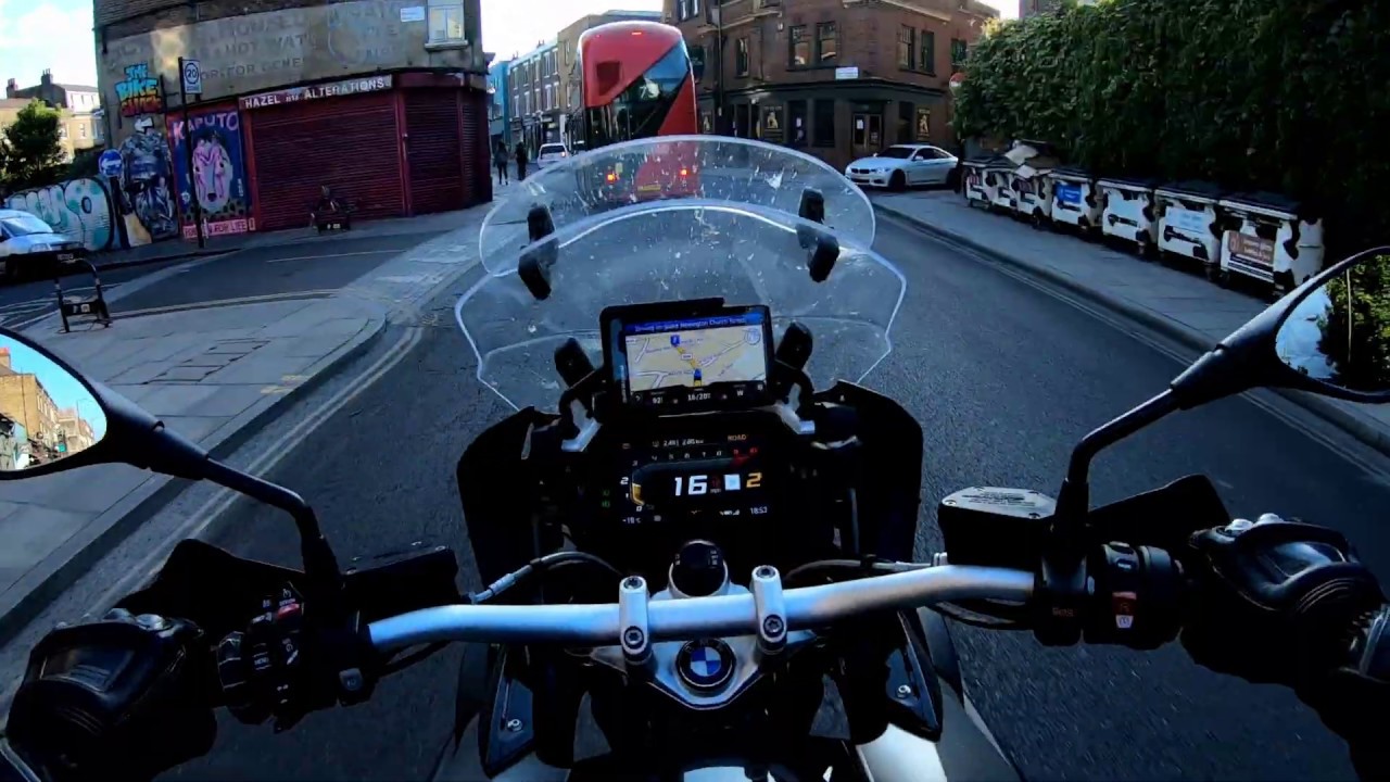 R1200GS | Short Ride in East London | 🇬🇧 - YouTube