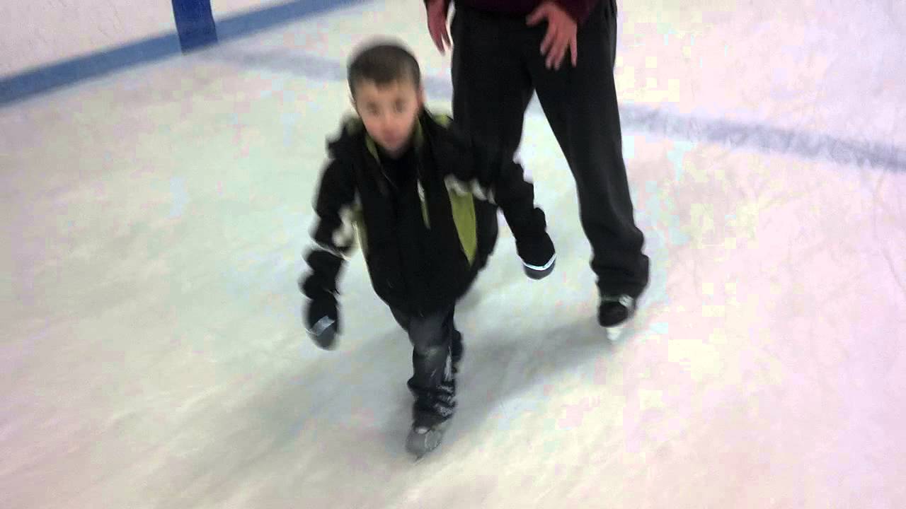 Joe Willie Ice Skating - YouTube