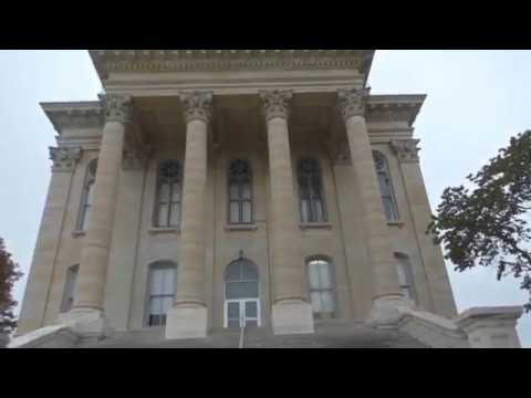 Carlinville Courthouse ( 11/03/2018 ) Carlinville , IL : Day Time ...