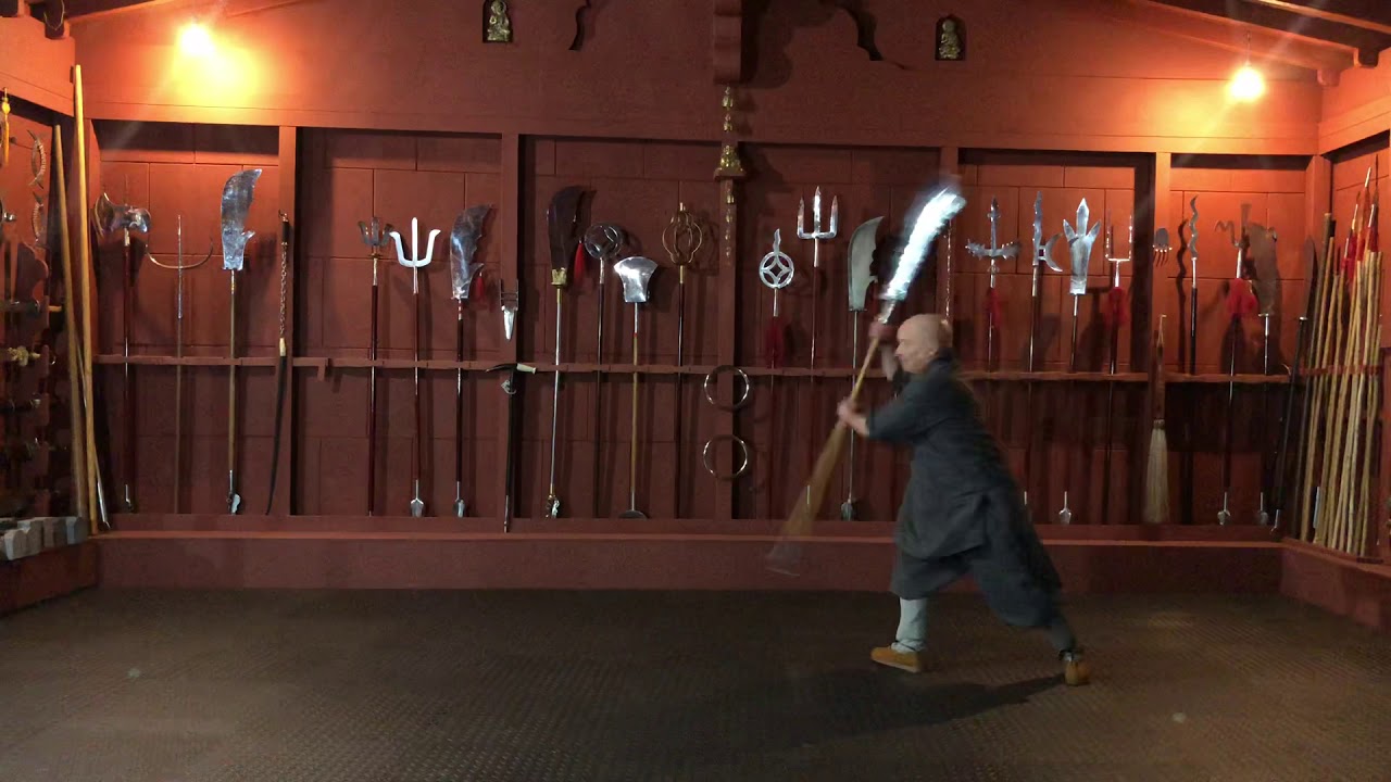 Shaolin 9 ring pudao/ performance form - YouTube