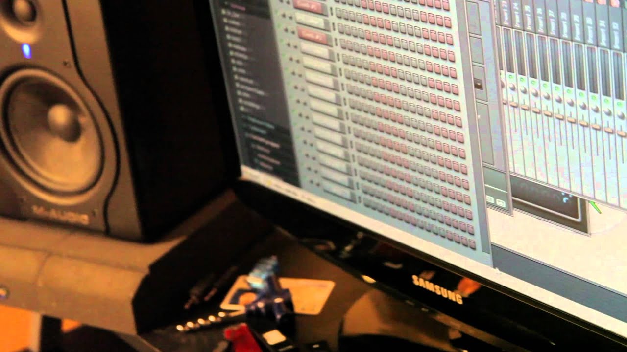 In the studio with Mario Vega ( A HOSWAY PRODUCTION ) - YouTube