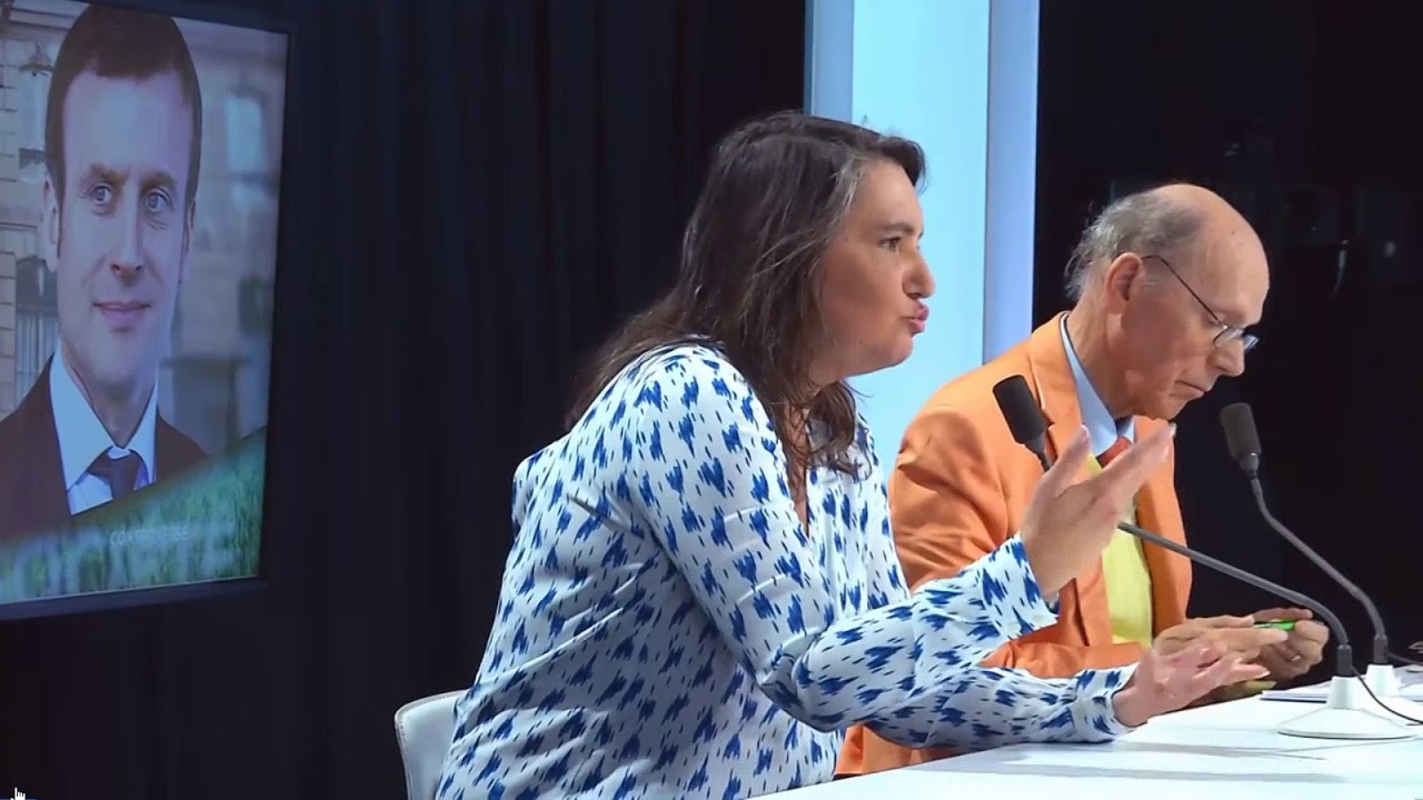 #Macron : Toujours un double discours - YouTube