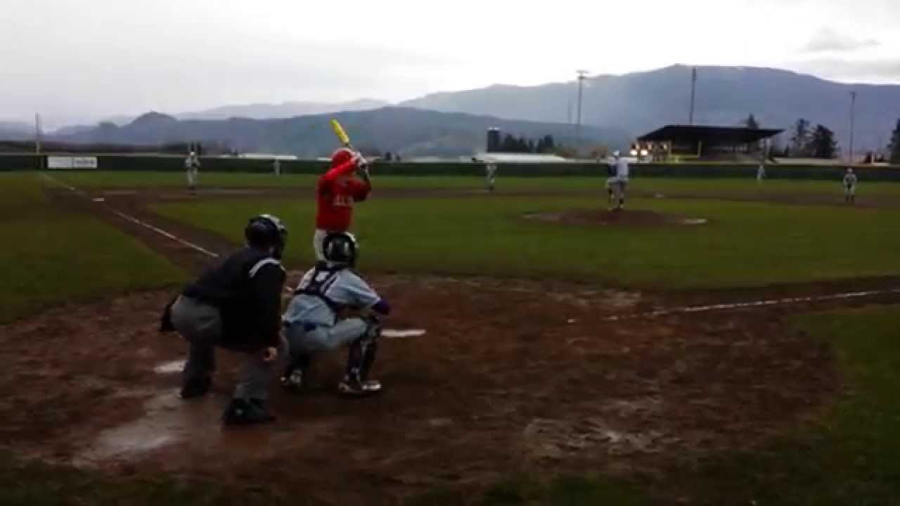 Diving play at short - YouTube