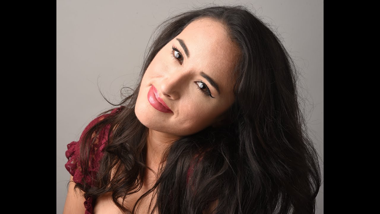 Bethany Regan-Over the Rainbow - YouTube