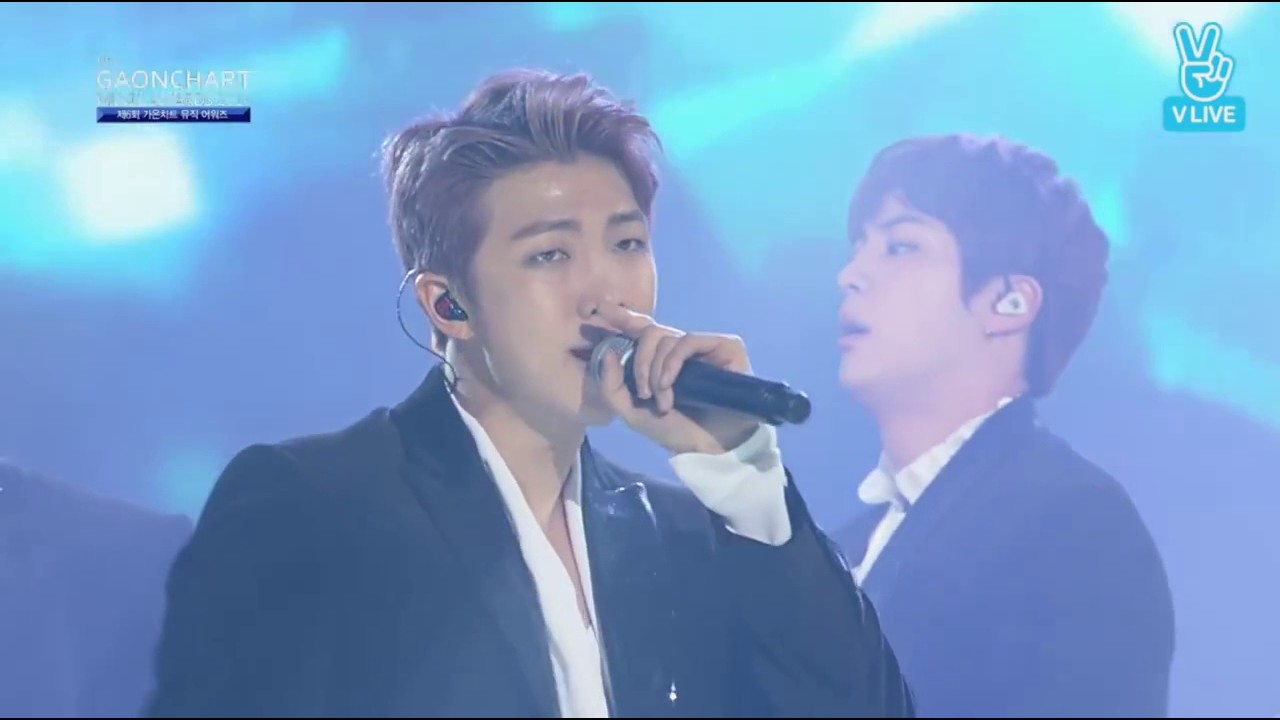 170222 GAON CHART 6th _ BTS - Save Me Blood Sweat - YouTube