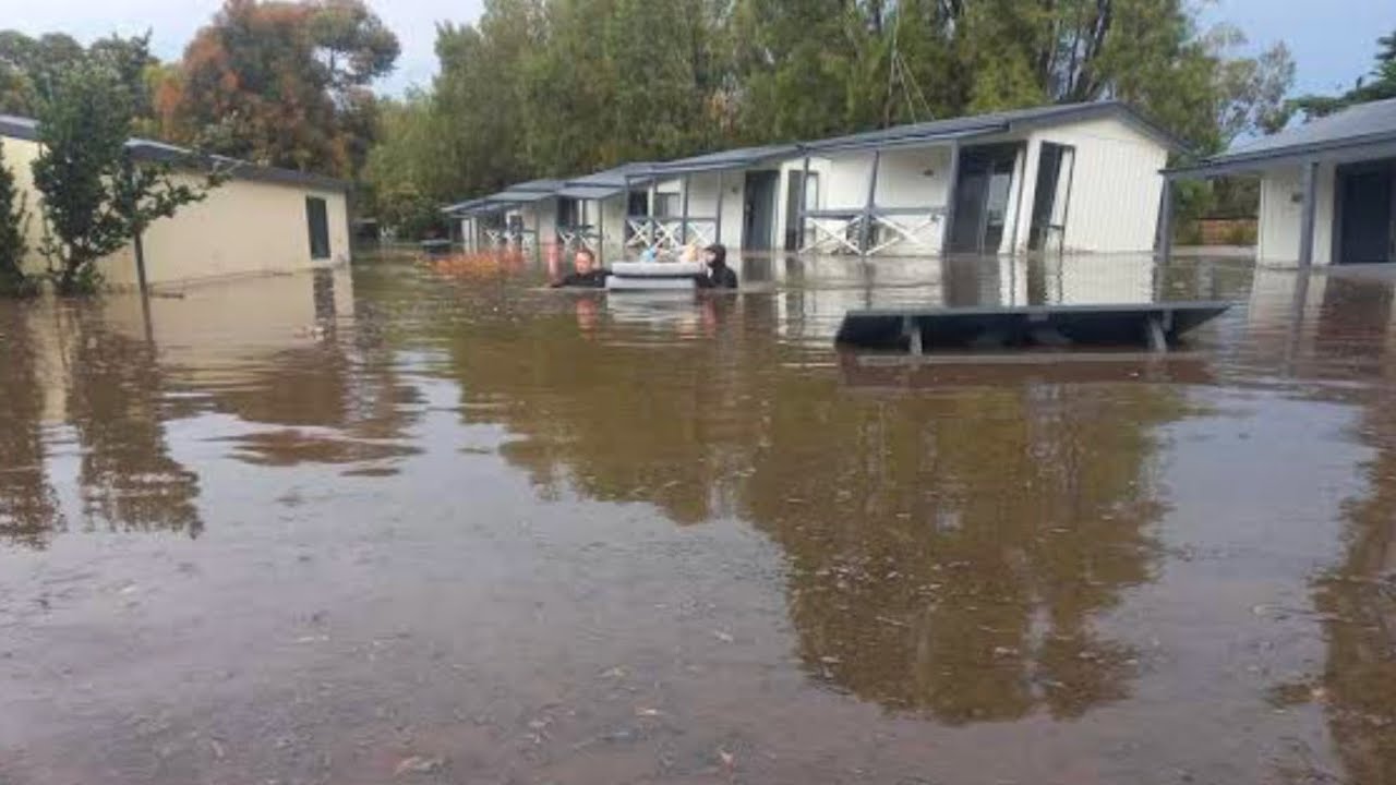 Middleton Beach Flood – 2022 Coastal Footage | South Australia - YouTube