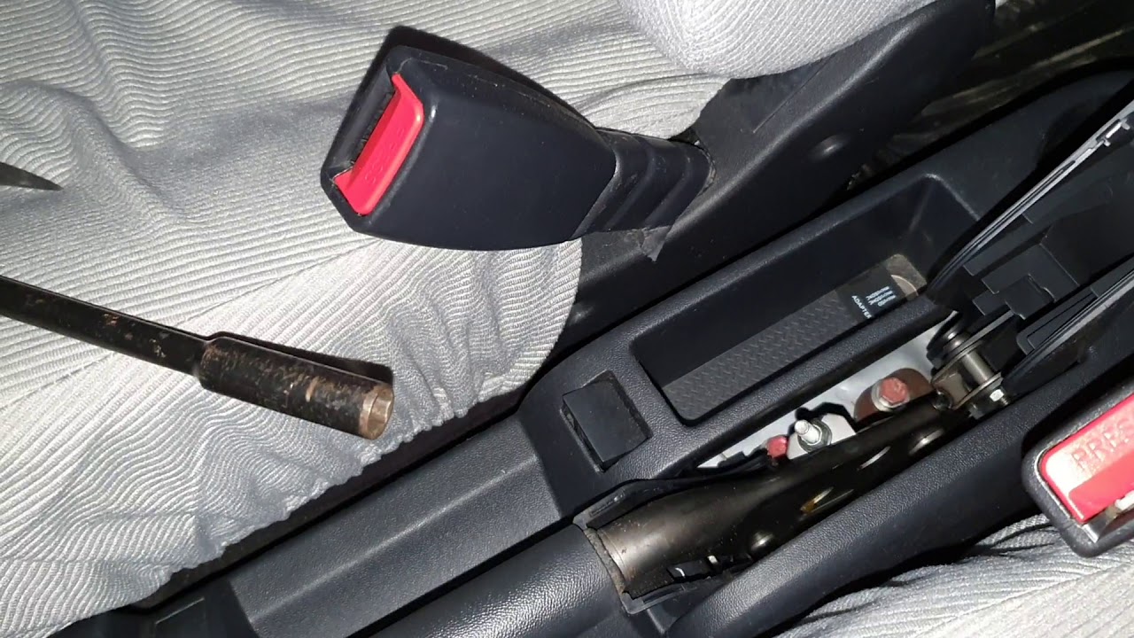 HandBrake adjustment of Hyundai Getz - YouTube