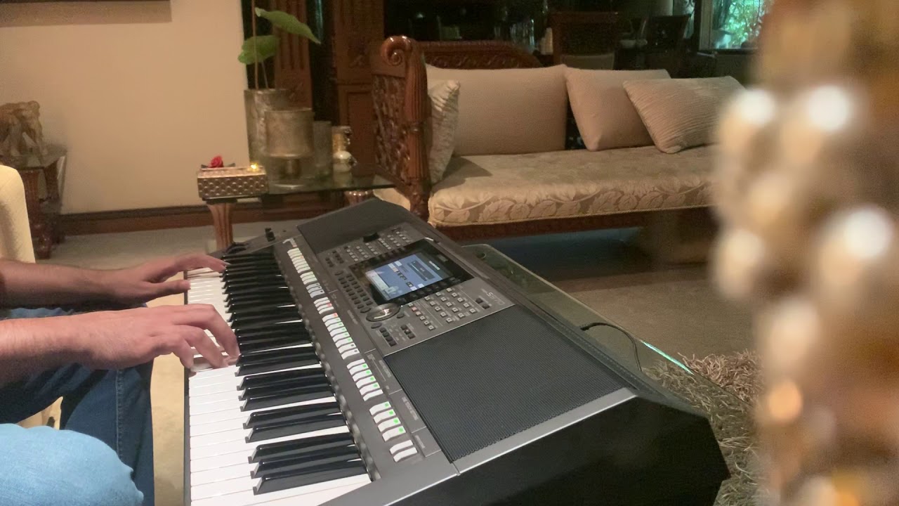 Senorita (Shawn Mendes, Camilo Cabello) keyboard cover - YouTube