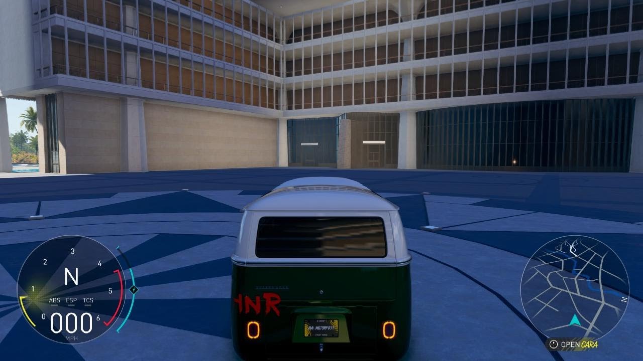 THE CREW MOTORFEST VW KOMBI 21 WINDOW BUS - YouTube