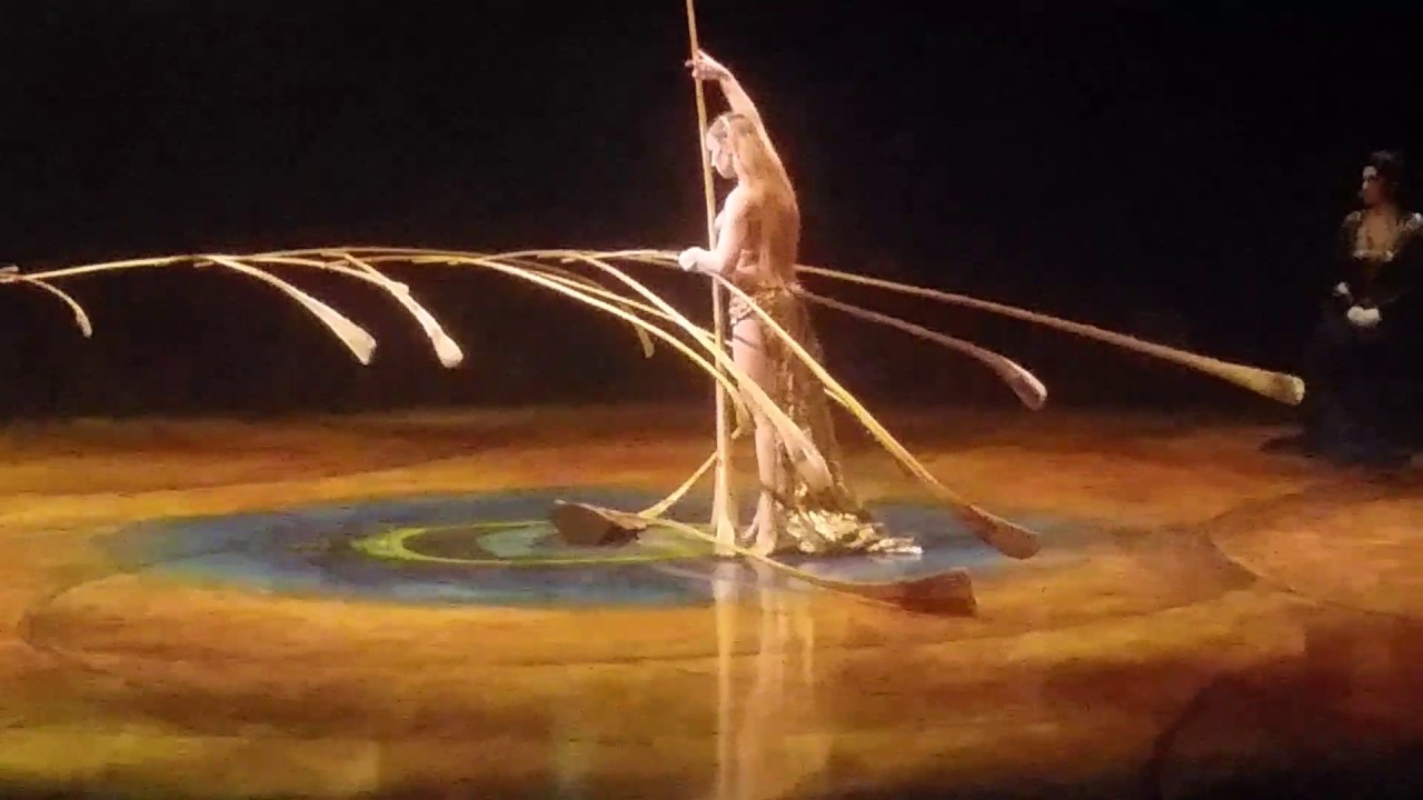 Cirque du Soleil - woman with great balance feeling - YouTube