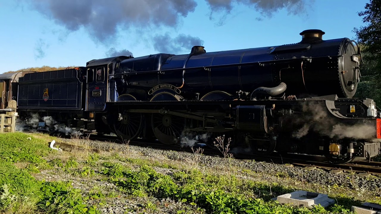 NYMR King Edward ll on the Pullman dining service, 27-10-19 - YouTube