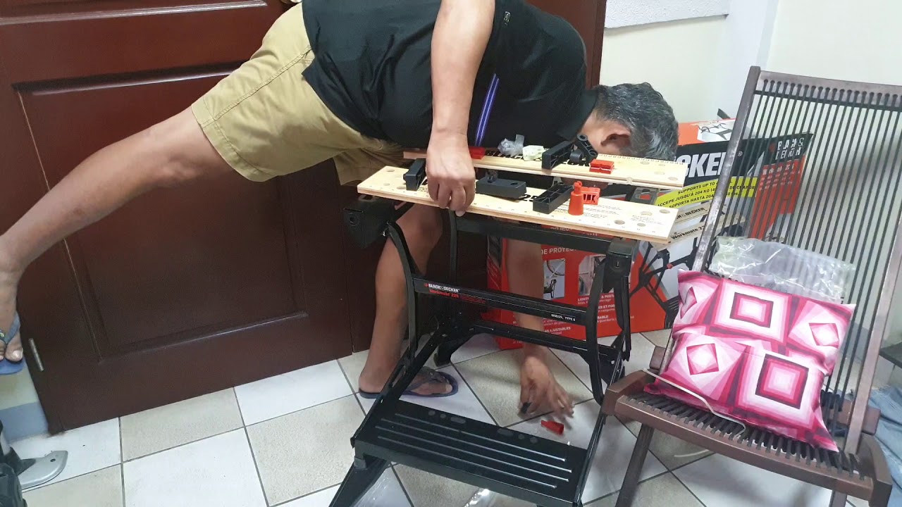 Unboxing and Assembly of Black & Decker Workmate 225 - YouTube