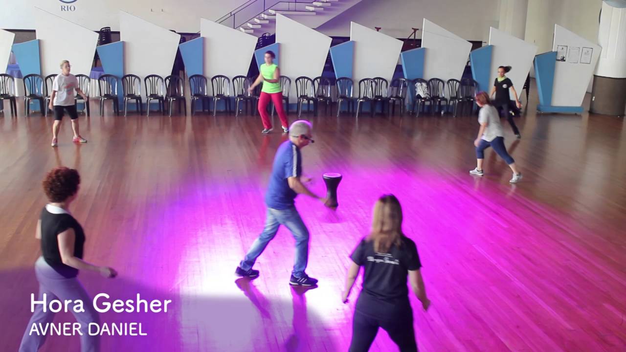 Hora Gesher (D) - Avner Daniel - YouTube