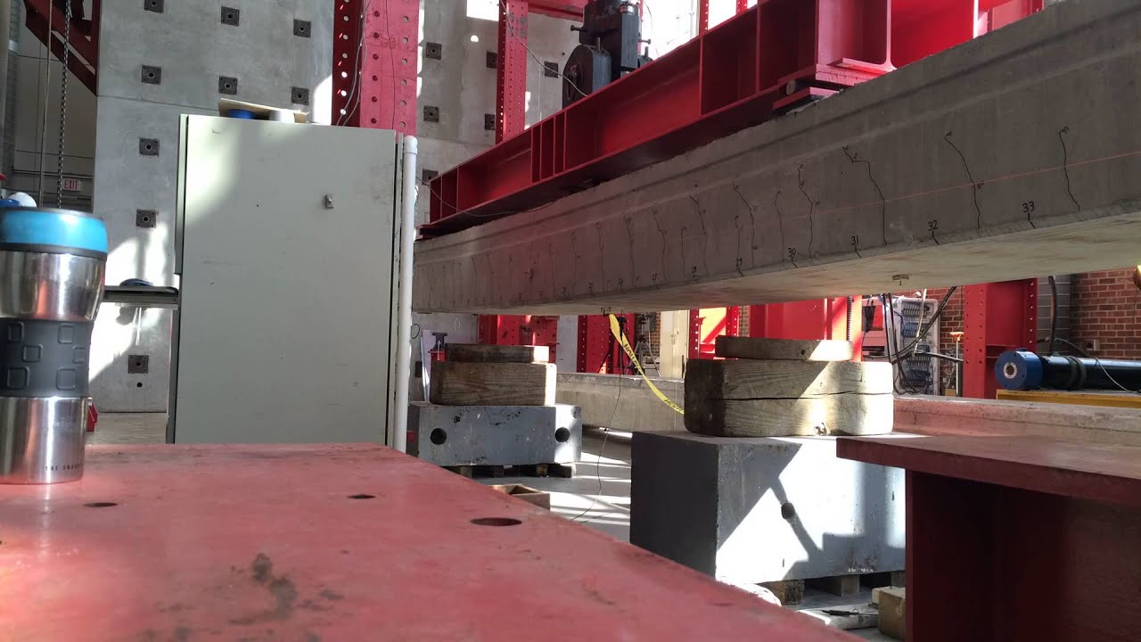 Time Lapse - Prestressed Concrete Beam Test - YouTube