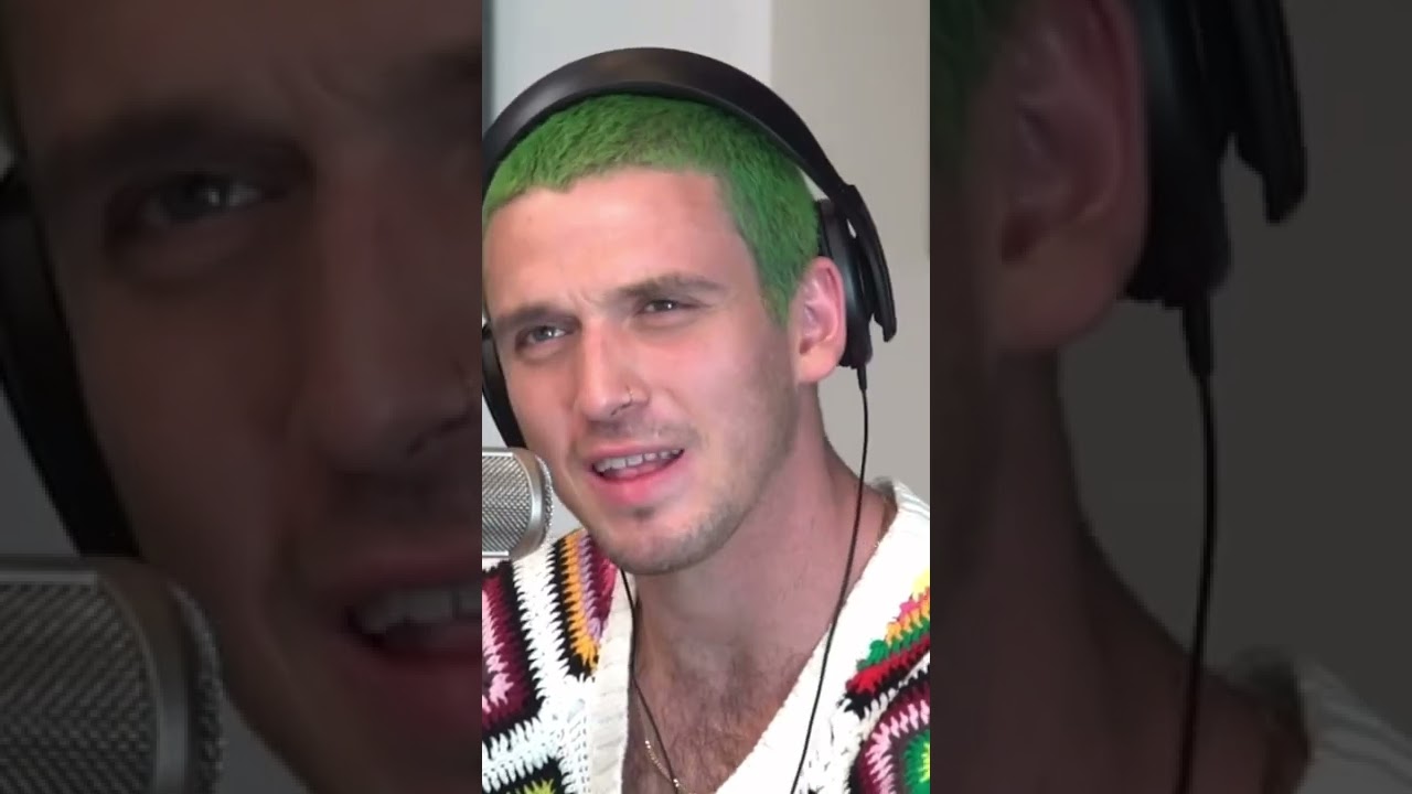 How Lauv and his girlfriend, Sophie Cates meet - YouTube