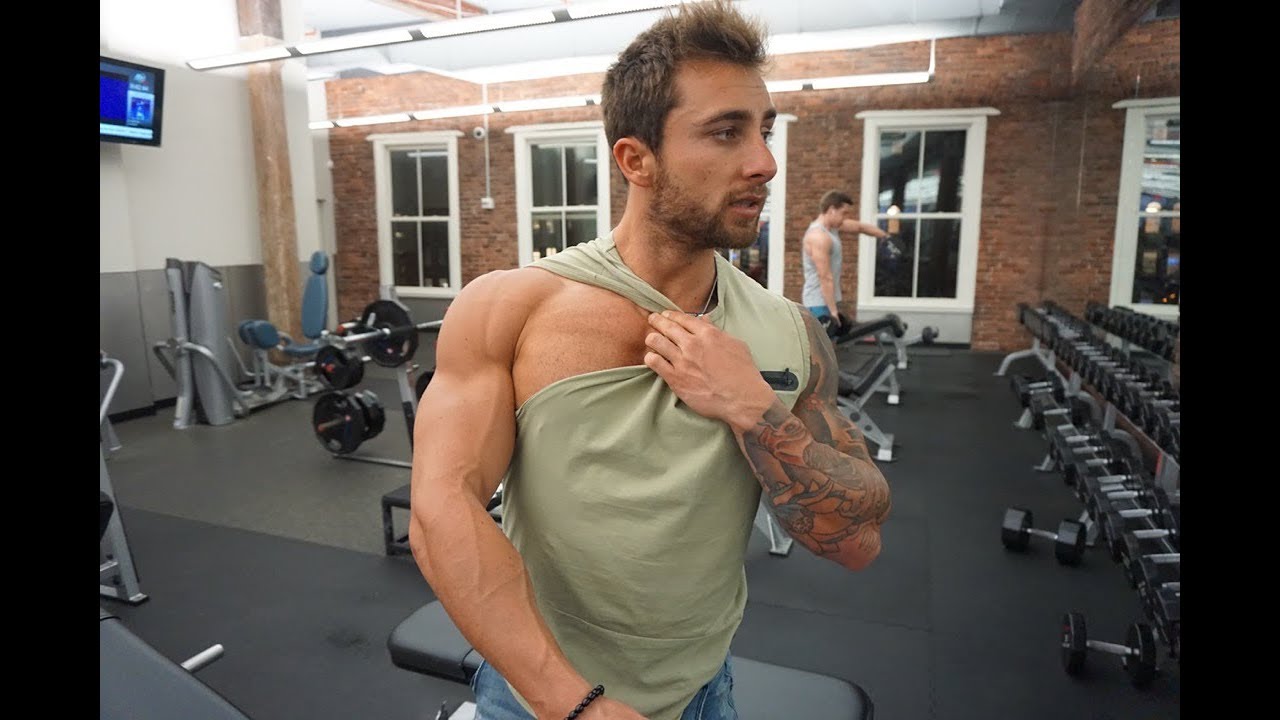How to grow a bigger CHEST & BACK | Train with JacksonJFit - YouTube