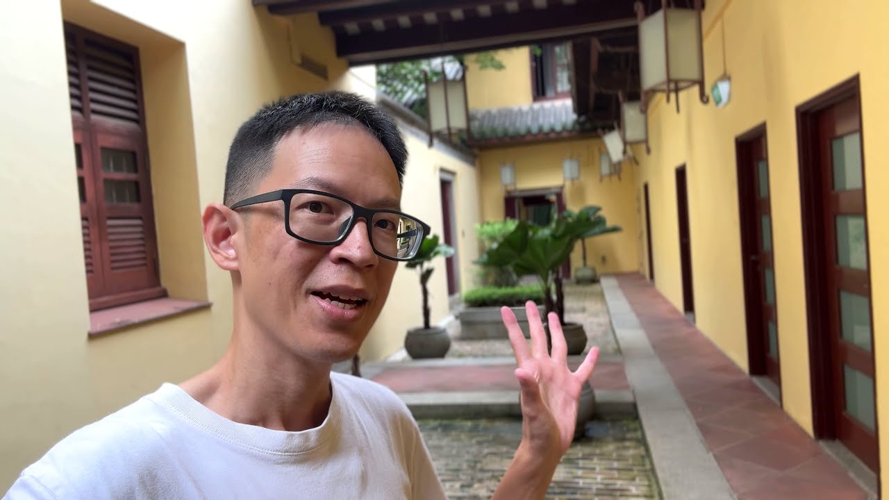 Sketching in a 1885 Chinese Mansion: The House of Tan Yeok Nee - YouTube