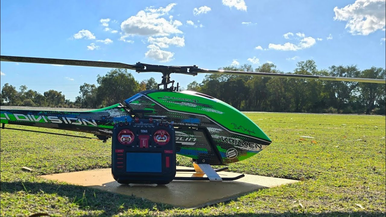 Enjoying Rotorflight 2 RC2 on my Kraken 700 - YouTube