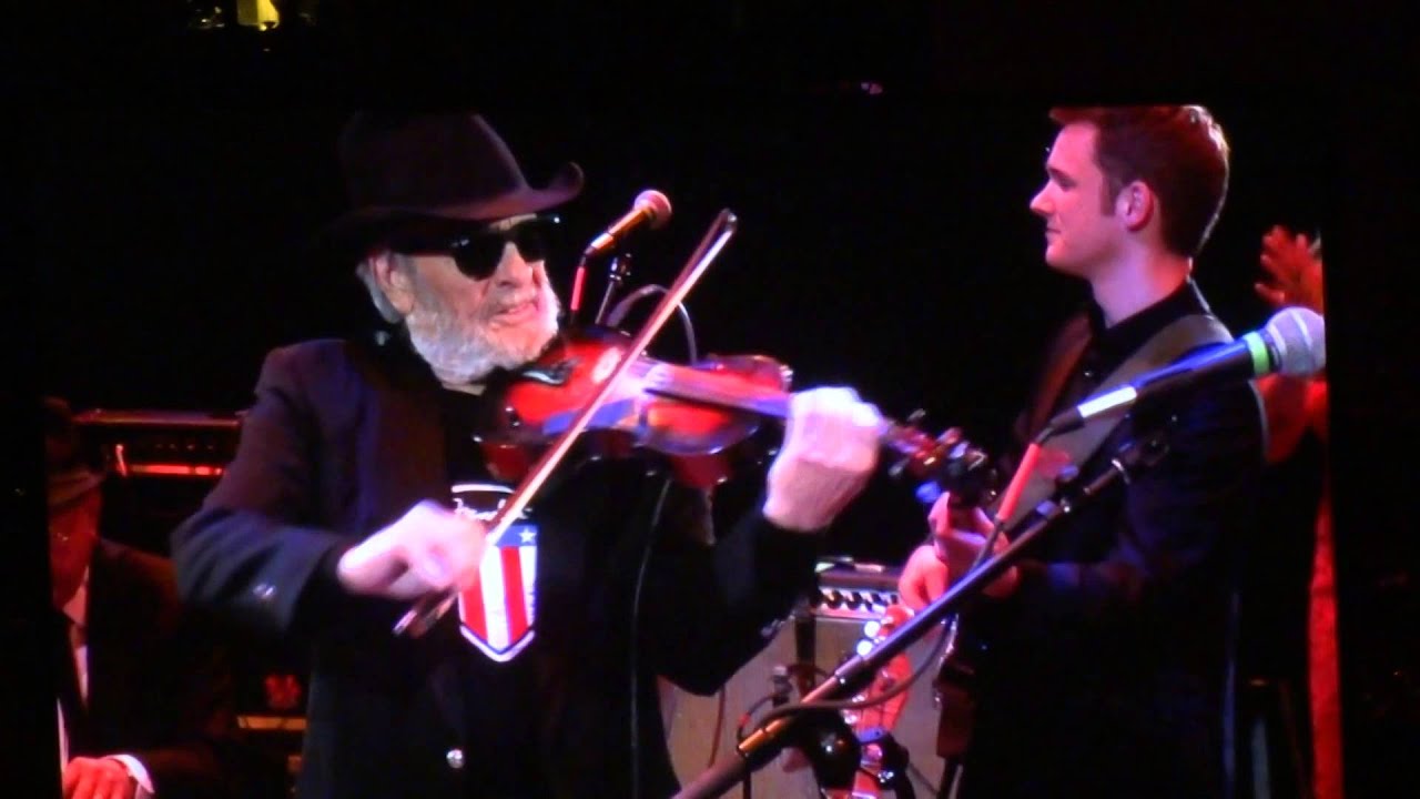 Merle Haggard LIVE - Fiddle solo in Denver, CO (Pepsi Center 04.05.14 ...