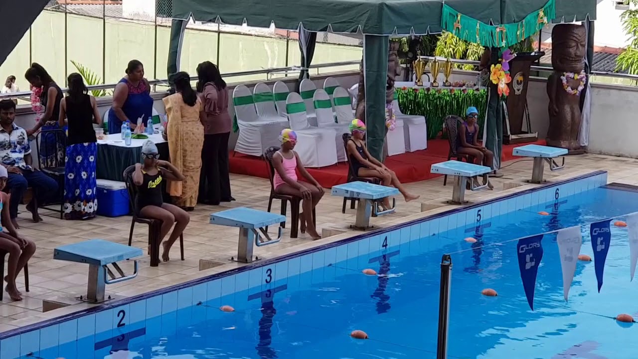 AIS Swimming Gala 2018 - YouTube