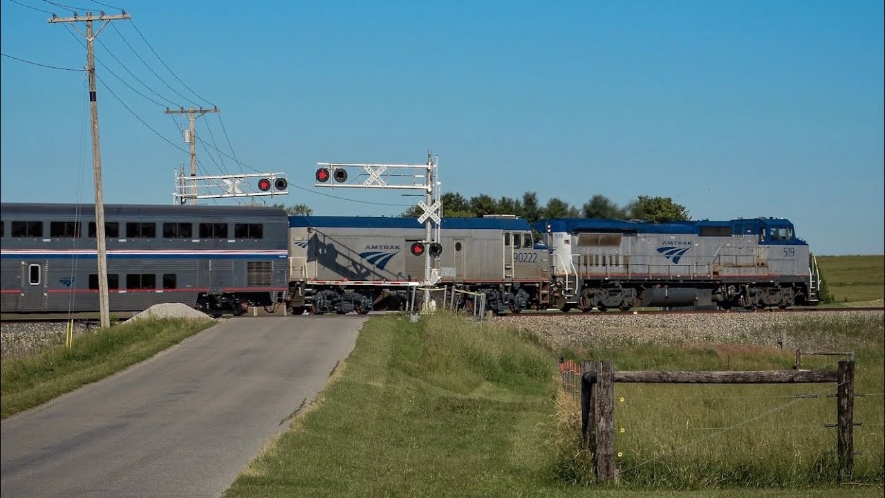 Amtrak Cardinal P051-29 w/ AMTK 519 (B32-8WH), AMTK 90222 (NPCU ...