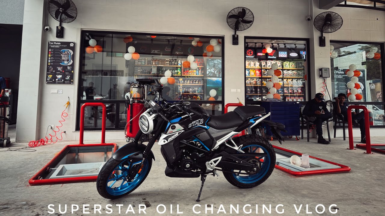 Best Oil Store In Lahore Ft Superstar Oil Changing Vlog - YouTube