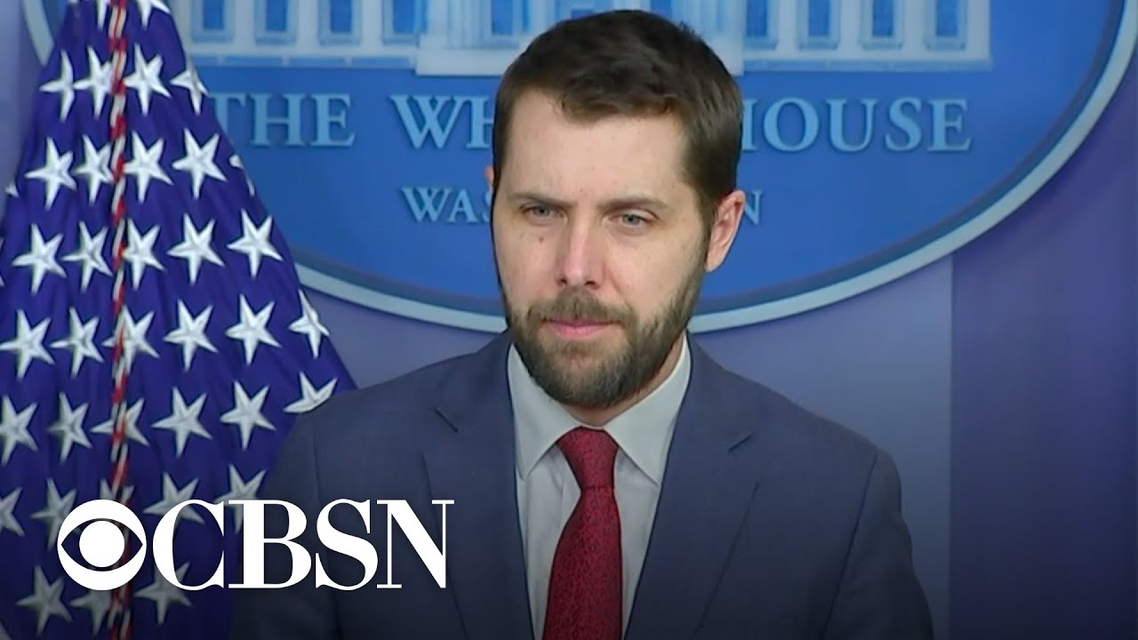White House economic adviser says "decisive action" needed for recovery ...