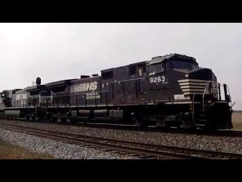 NS 34N @ FLINT, IN 4 11 18 NS 9263 NS 9410 - YouTube