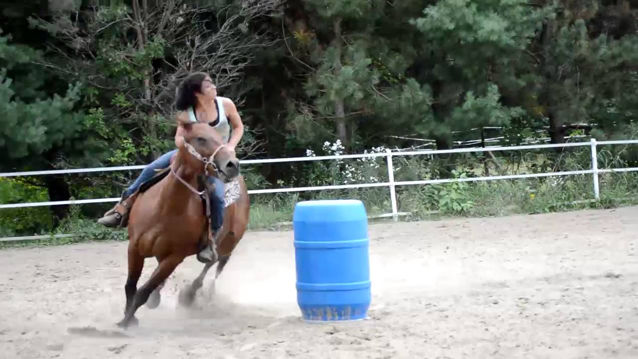 barrel racing practice 9-9-14 - YouTube