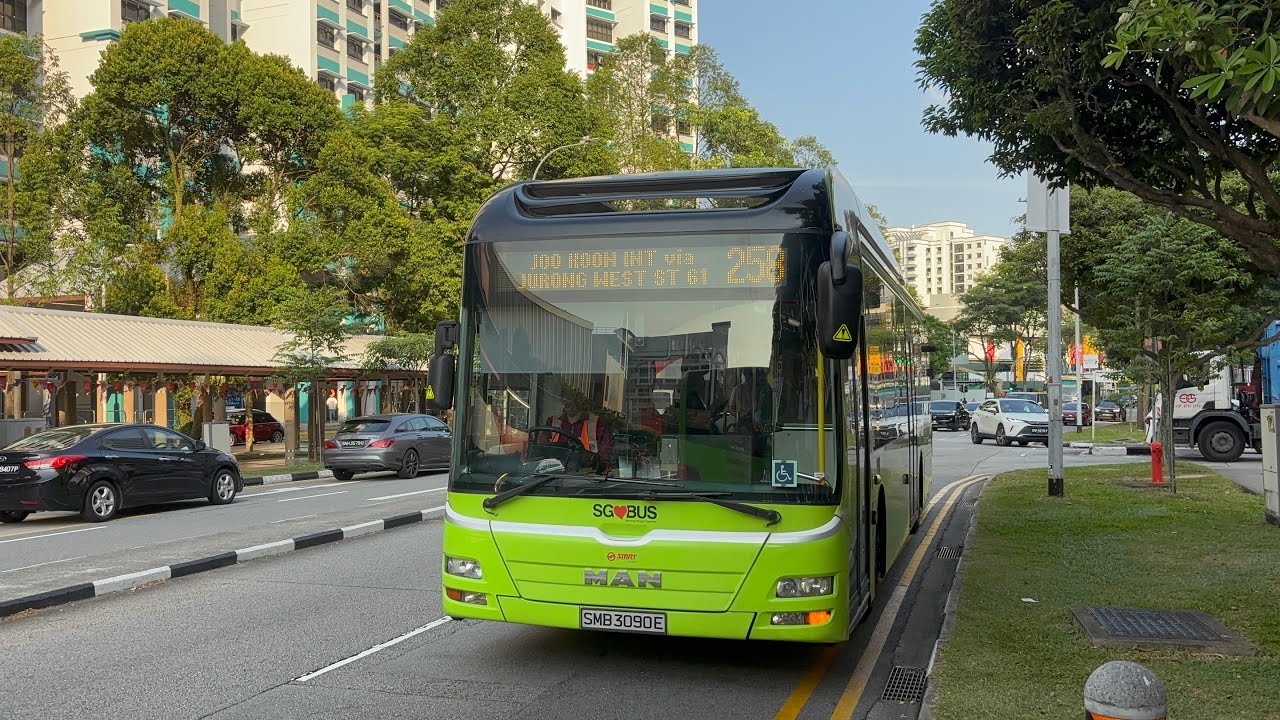 SMRT Buses MAN NL323F A22 (Batch 2) SMB3090E on Service 258 - YouTube